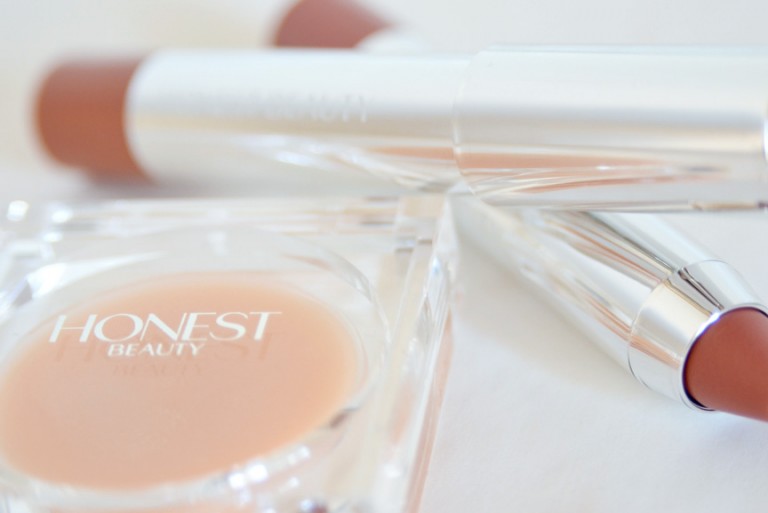 Simply Honest - Renée Loiz Makeup